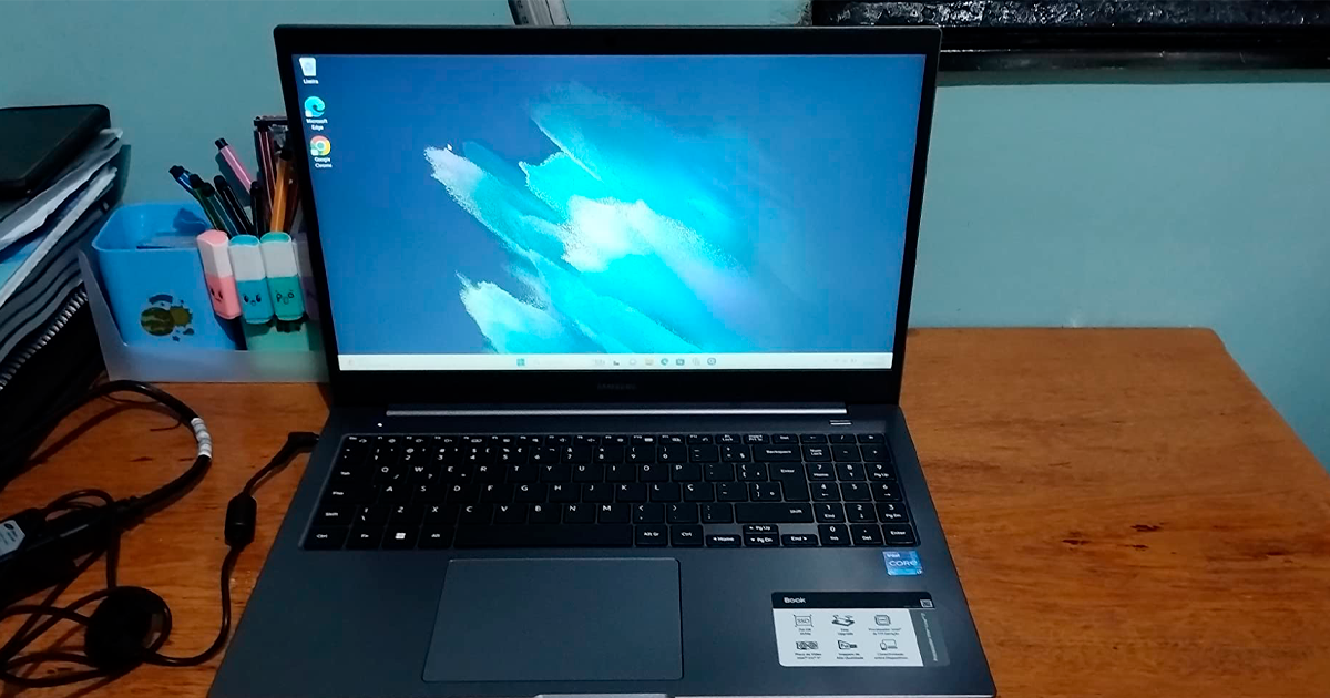 Notebook Samsung Book NP550XDA é bom? Pontos de atenção